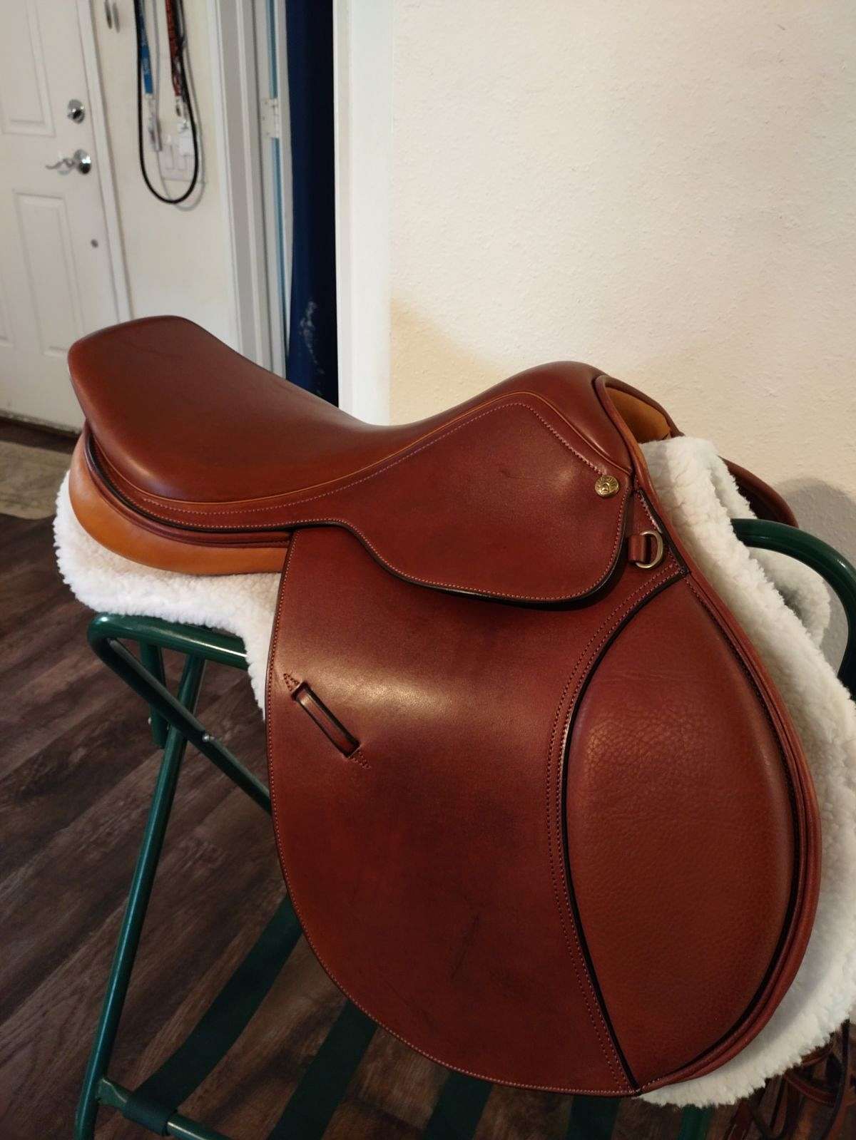 Like-New Beautiful Circuit Premiere Close Contact Saddle at a "used" price!