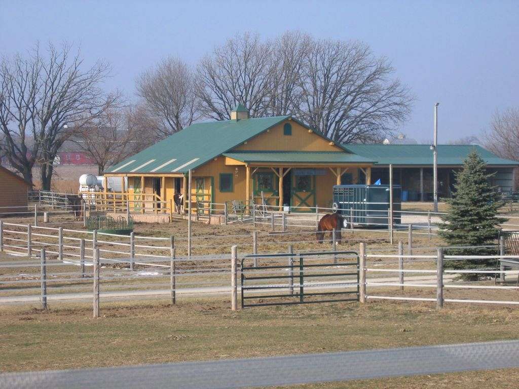 Round Hill Ranch on EquineNow