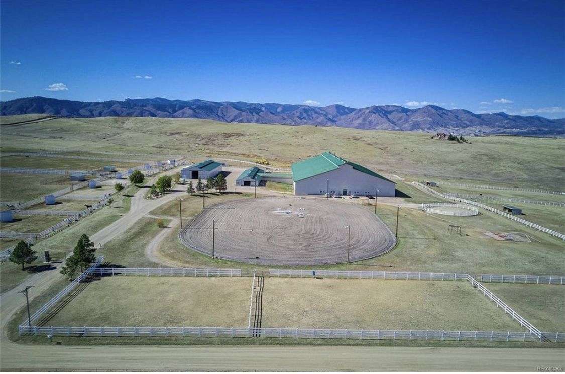 Zuma's Rescue Ranch American Sport Horse Stables on EquineNow