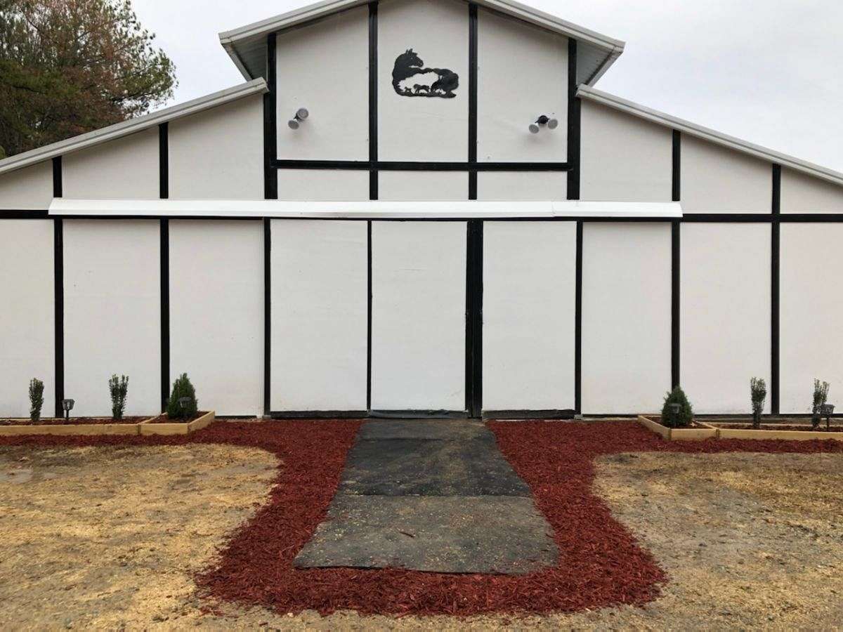 HD Stables on EquineNow