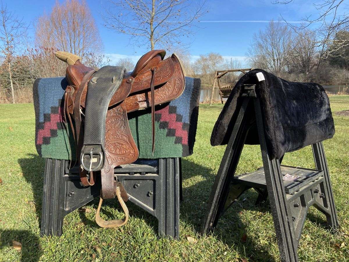 Simco Western Saddle w/ foam/fleece pad ... wool blanket/pad