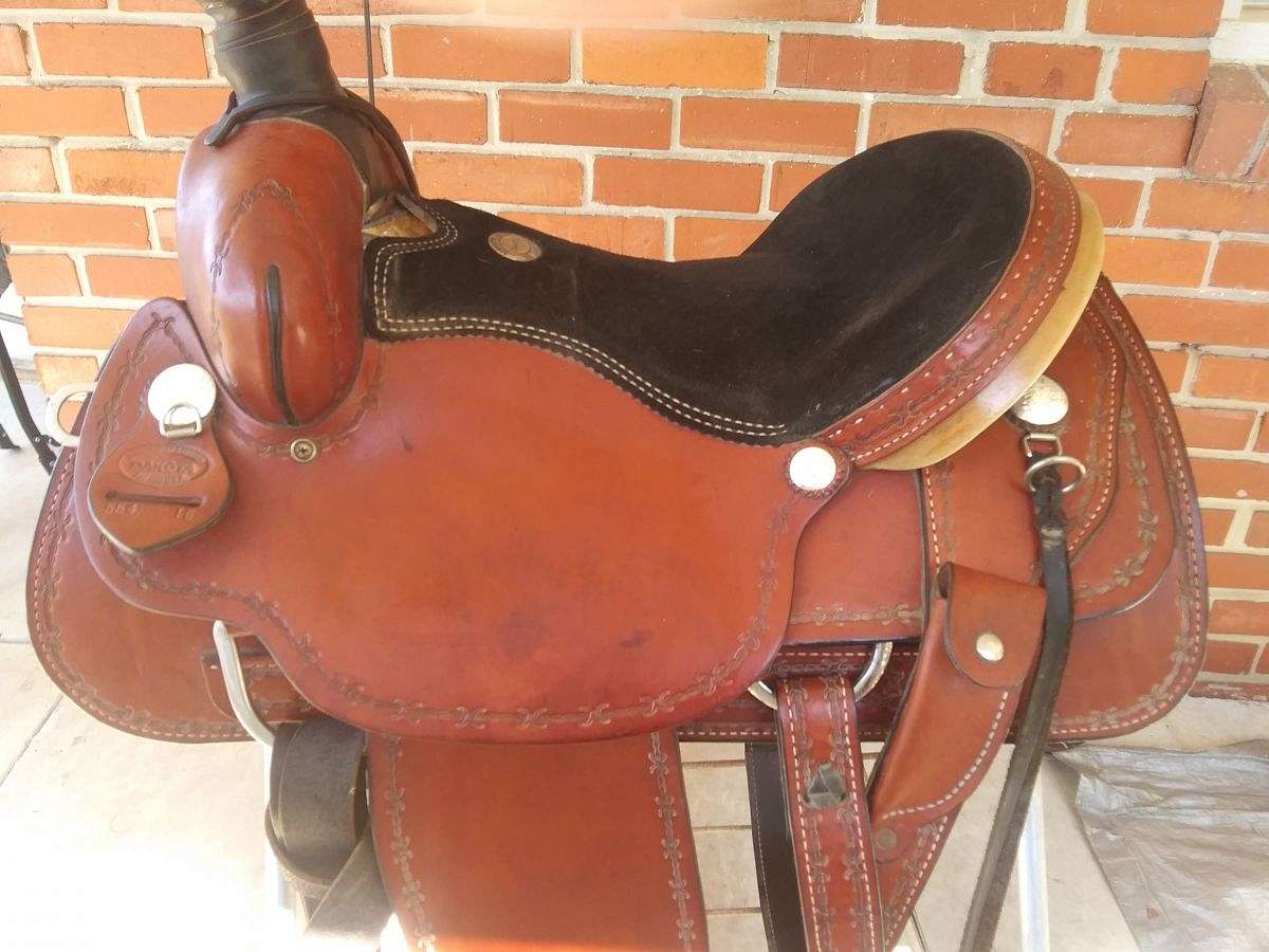 Lightly. Used Roping Saddle