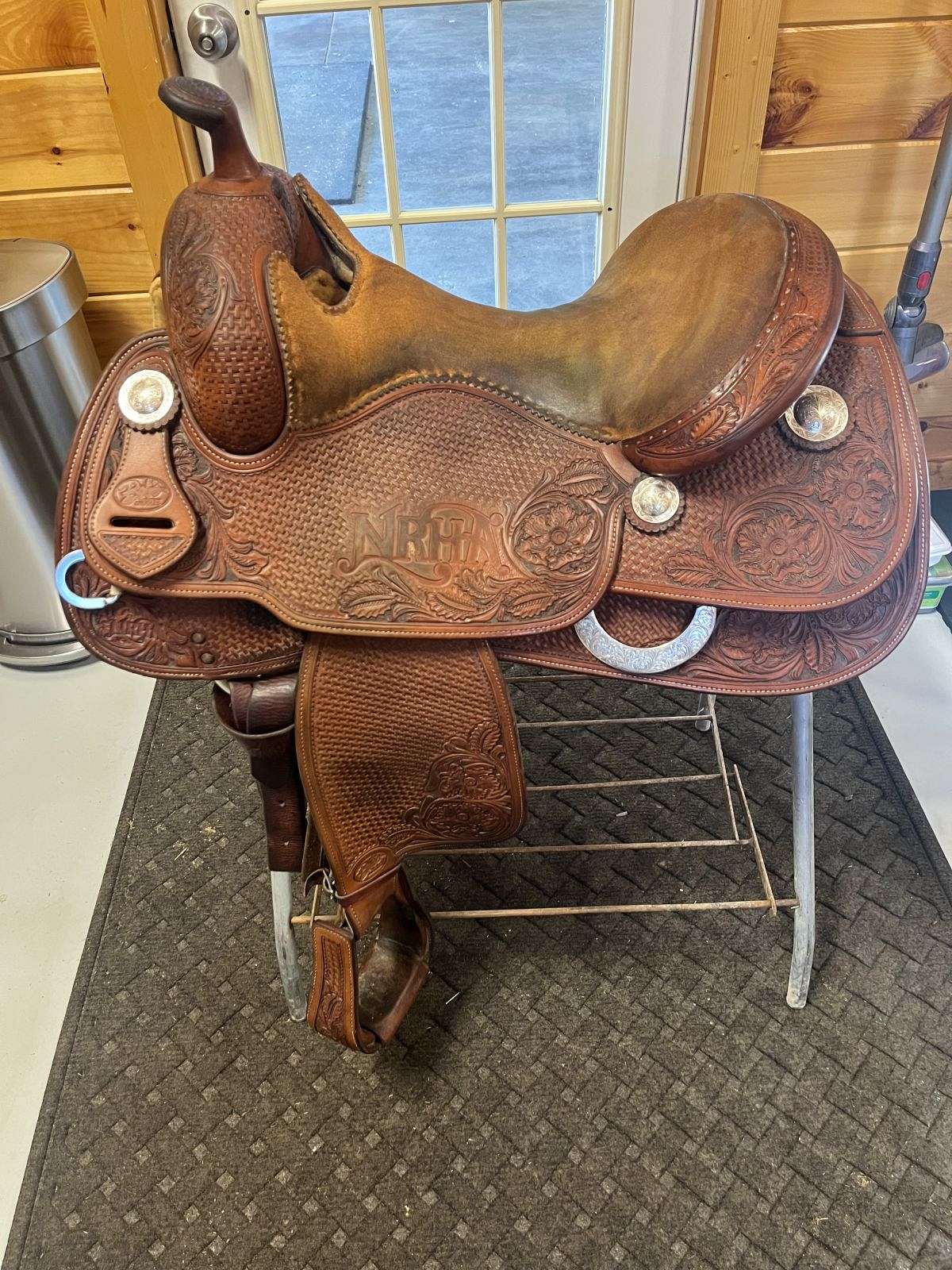 Bobs 16” padded to 15 1/2” Reining saddle