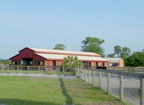 Red Fox Stables on EquineNow