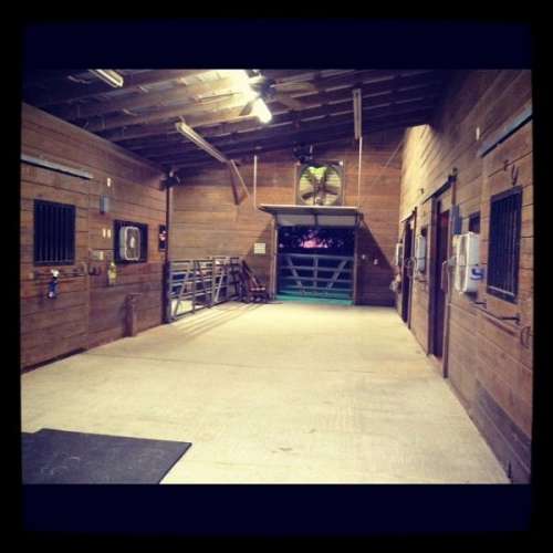 Monter Boarding Barn on EquineNow