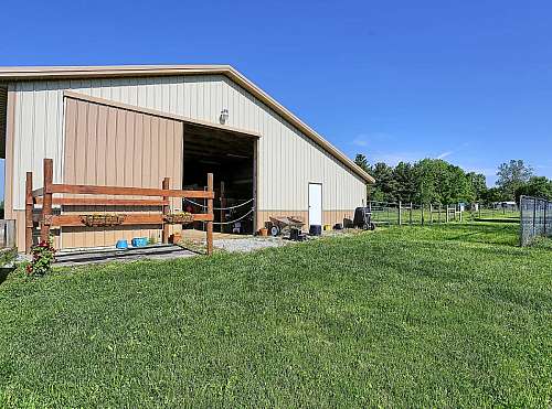 Smith Family Stables on EquineNow