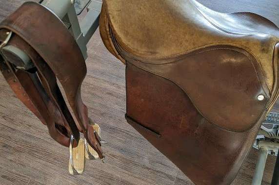 16" Whippy Saddle MFG. CO. LTD. Walsall England