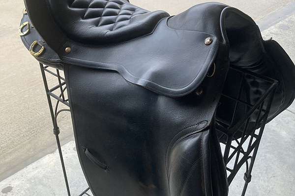 Regency Quality Saddle