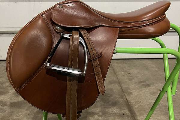 16 inch Bates Close Contact English Saddle