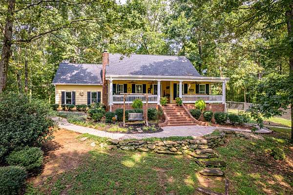 Custom Equestrian Home on 9+ acres