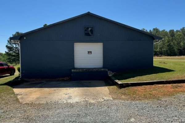 Commercial Building featuring over 12 Acres of Land in Landrum, SC