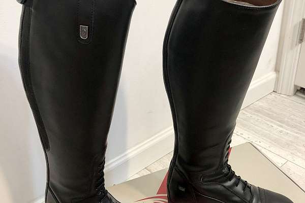 Devon Aire Ladies Field Boot