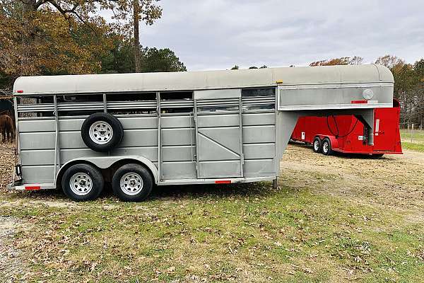 Stock trailer