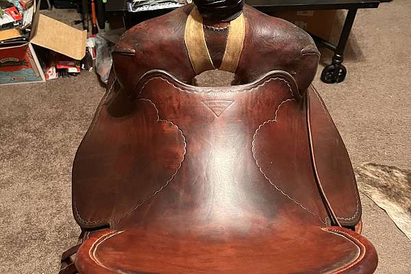 Handmade Ranch/cowboy western saddle