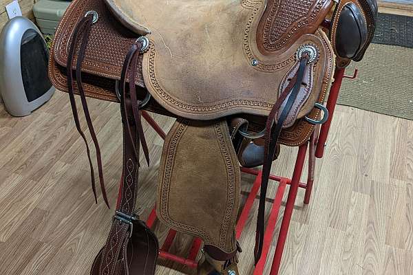 16" Corriente Wade Saddle