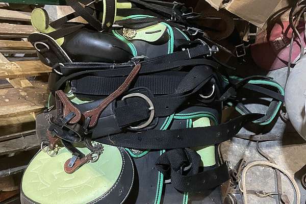 Black and green western tack set