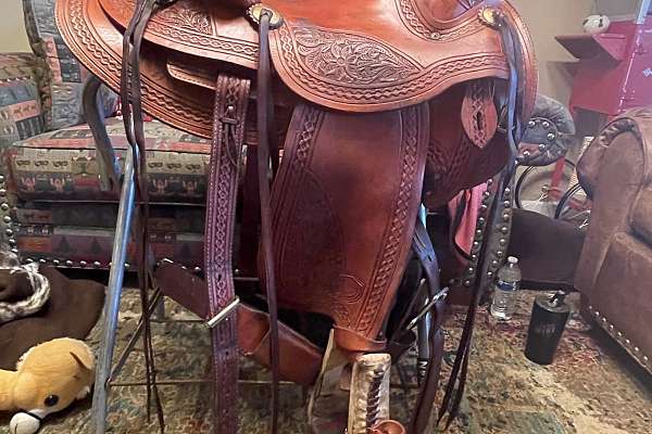 Tex Tan Hereford / Camden style 16” - extra clean