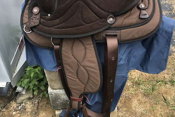 Light weight Synthetic saddle