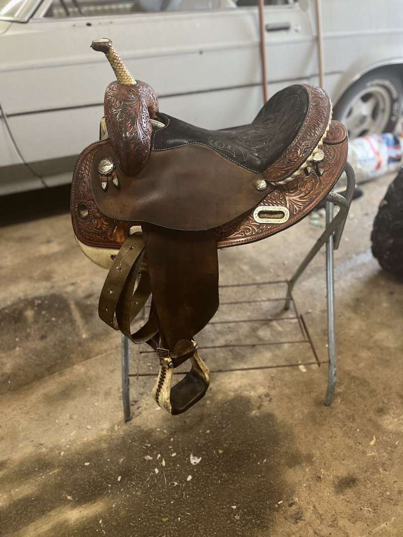 Western Saddles for Sale